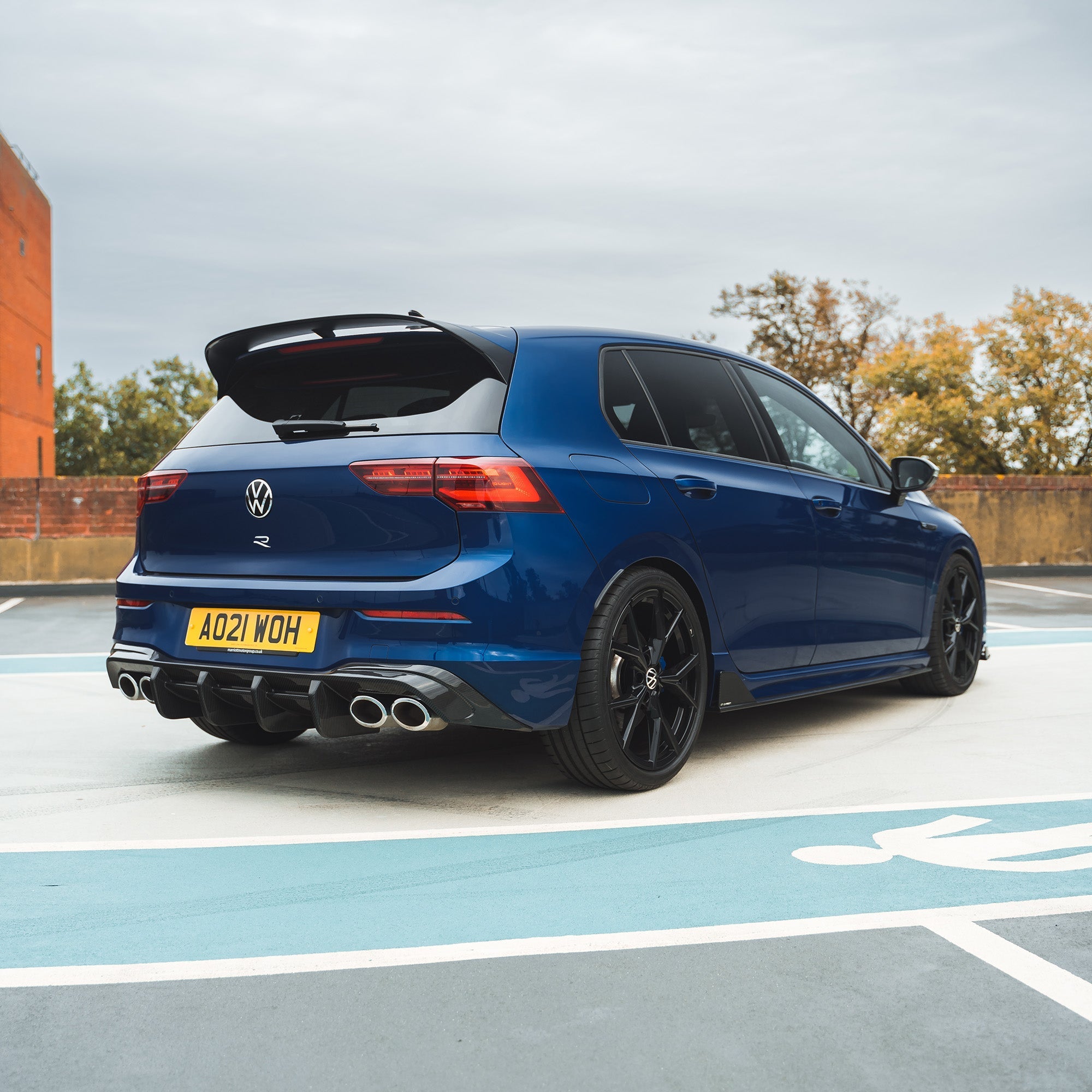 VW Golf R Mk8 (Volkswagen Golf 8 R) 2020+ Carbon Fibre Rear Diffuser ...